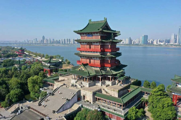 The Four Great Towers in Ancient China - Pepchina
